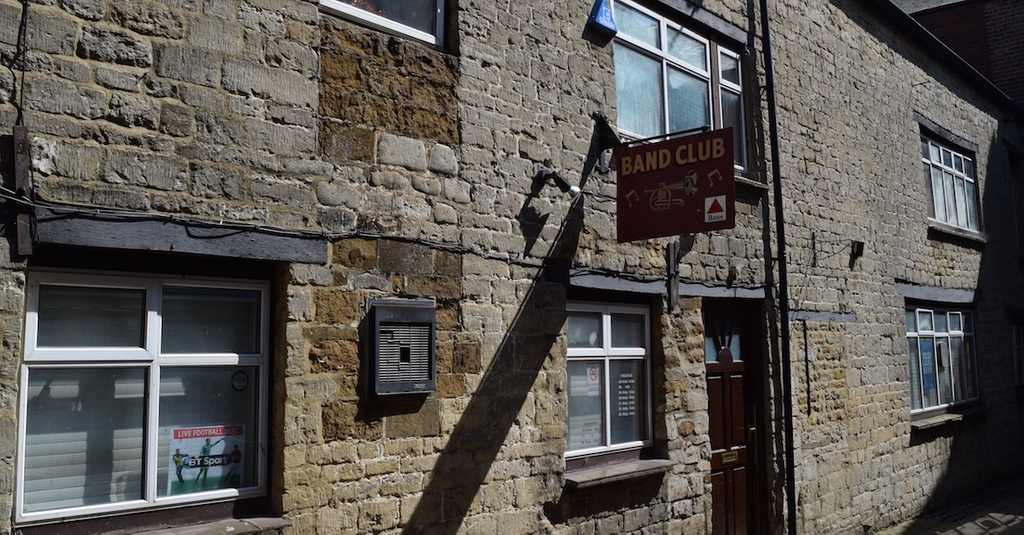 The Paisley Pear - Pubs & Bars - Brackley